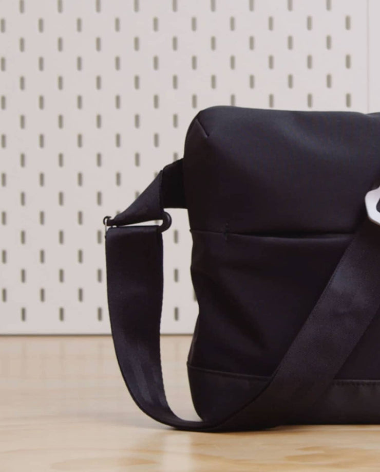 Sling Pack Minimalist Everyday Carry Bag – SlimFold Wallet