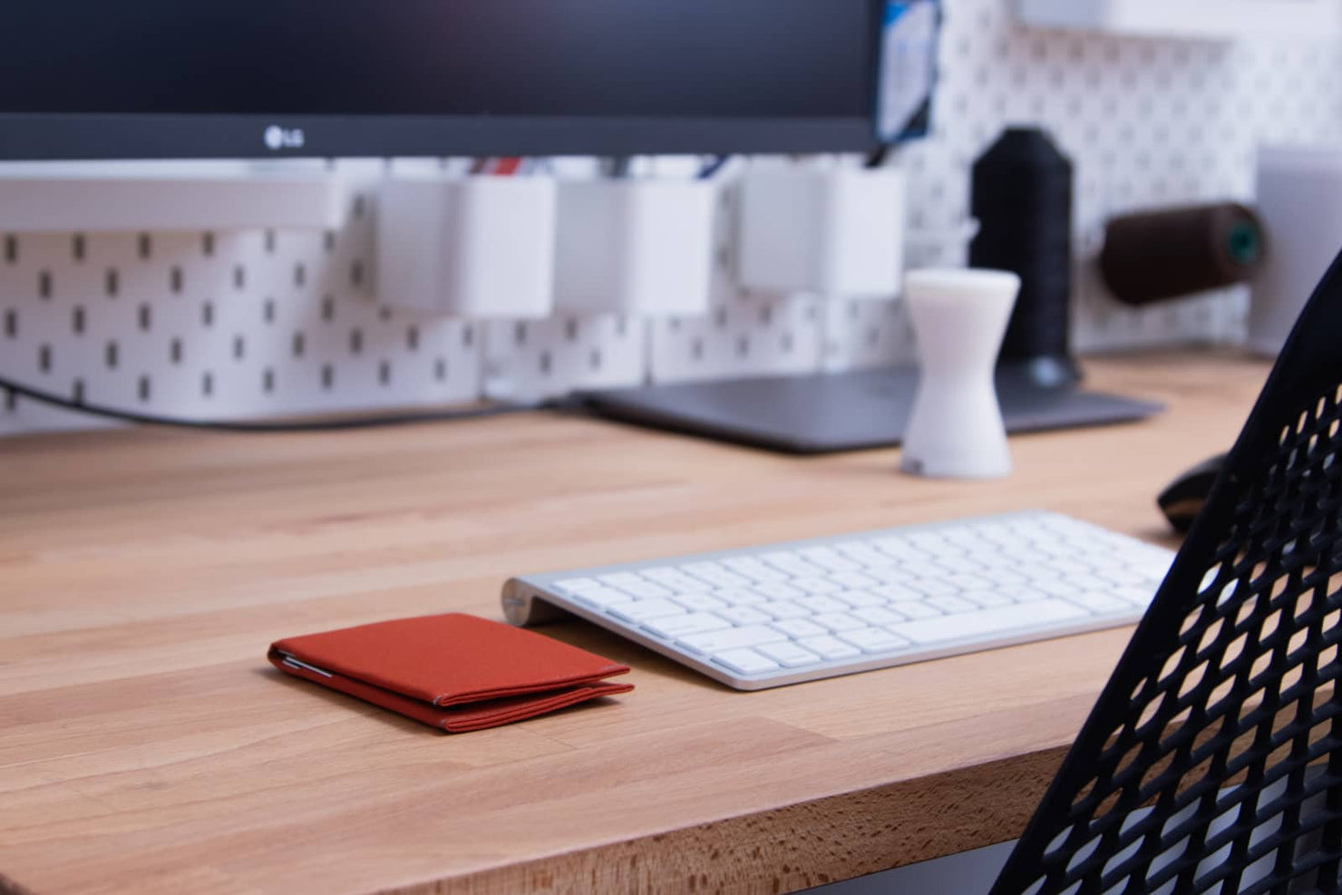 MICRO Soft Shell Thin Wallet – SlimFold Wallet